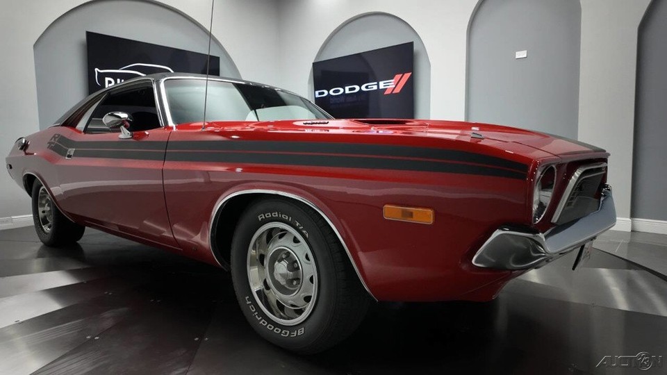 1972 Dodge Challenger 440 V8, Posi Rear End, Real FE5 Bright Red Car ...
