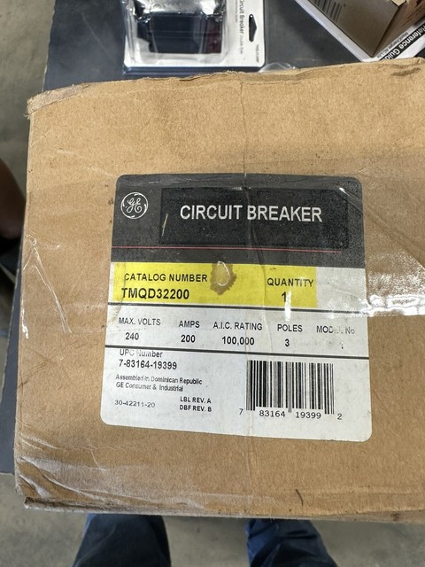GE TQD32200 3-Pole 200Amp 240V Circuit Breaker for sale online | eBay
