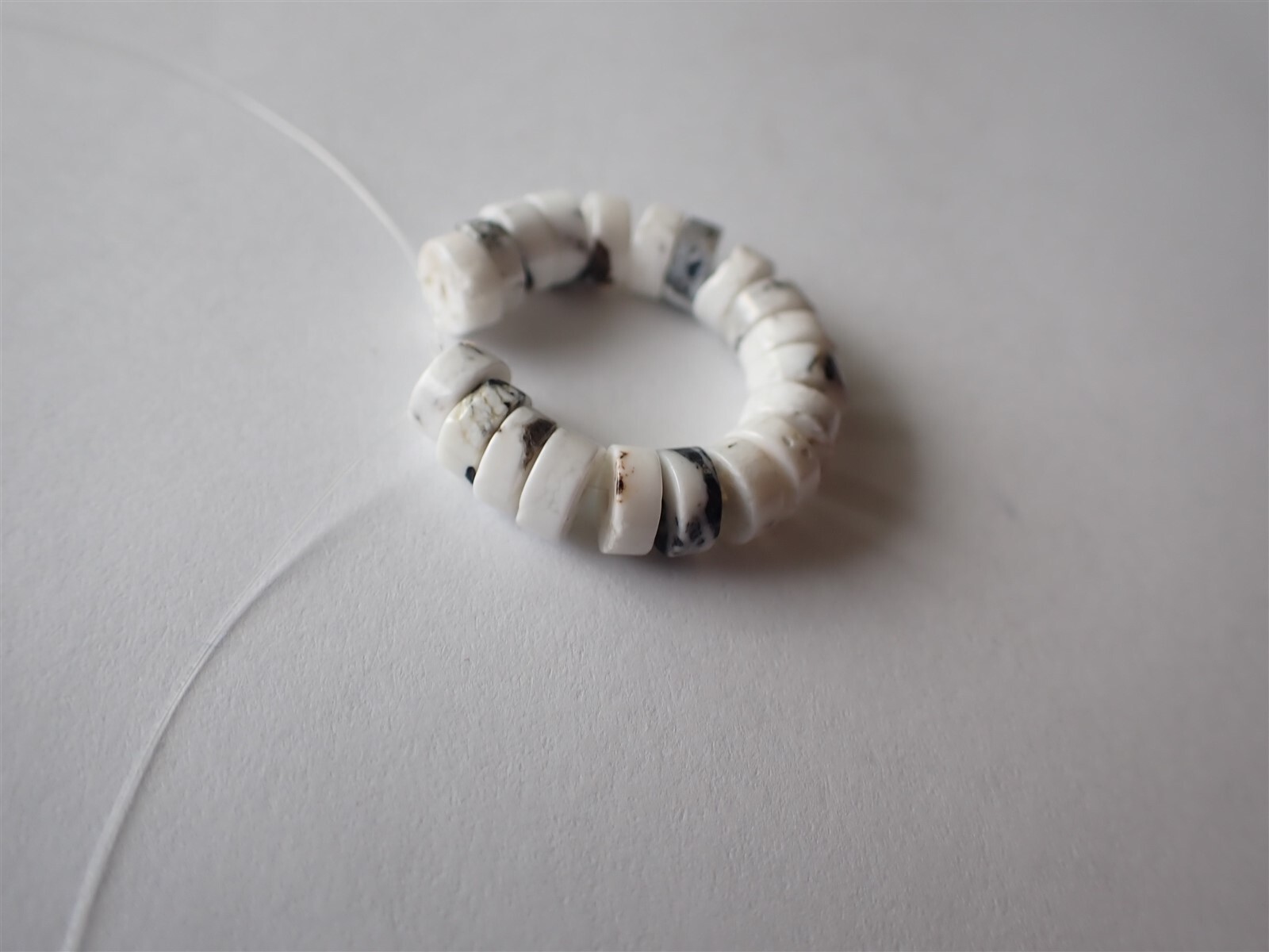 Rare White Buffalo (Tonopah) Disc Shaped Beads - 6x2.5-3mm - 20 Beads ...
