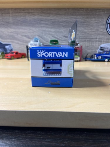 M2 Machines 1975 Chevy G10 Van CHASE /750 BLUE WMTS21 | eBay