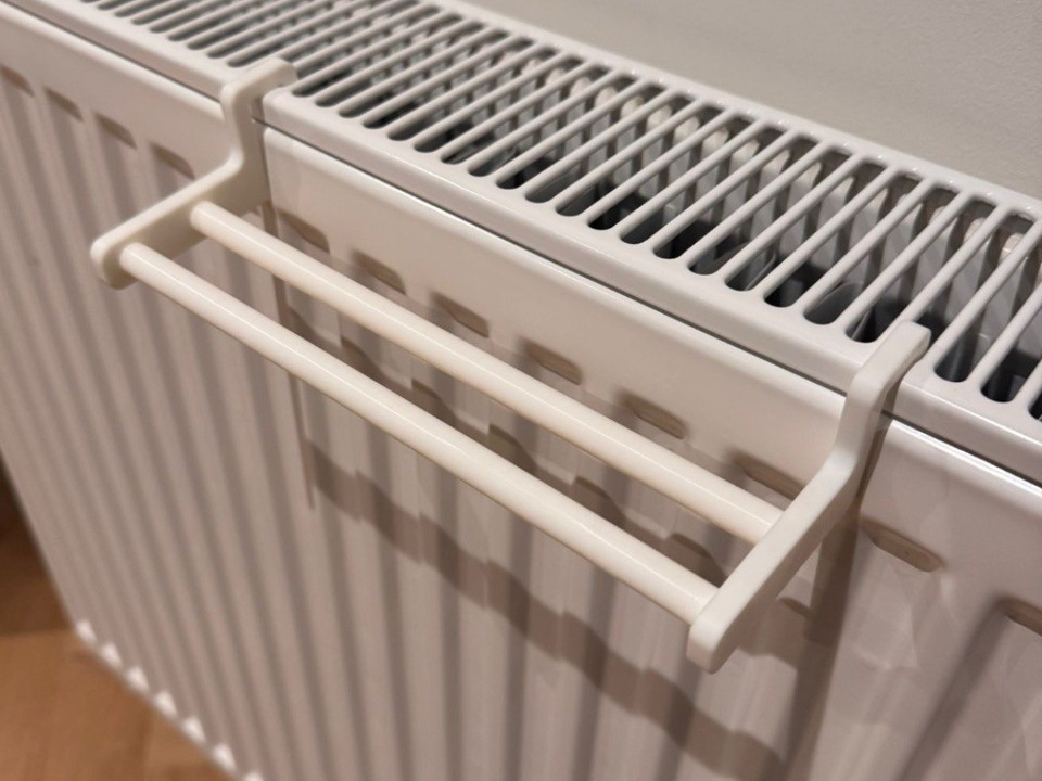 Radiator Towel Hanger Rack - 3D Printed White Over Radiator Clothes ...