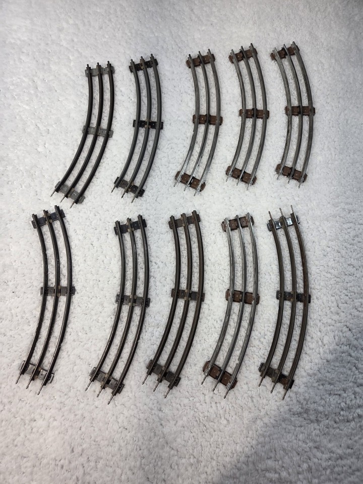 Lionel O gauge 3 rail curved track lot of 27 pieces 027 tubular layout ...