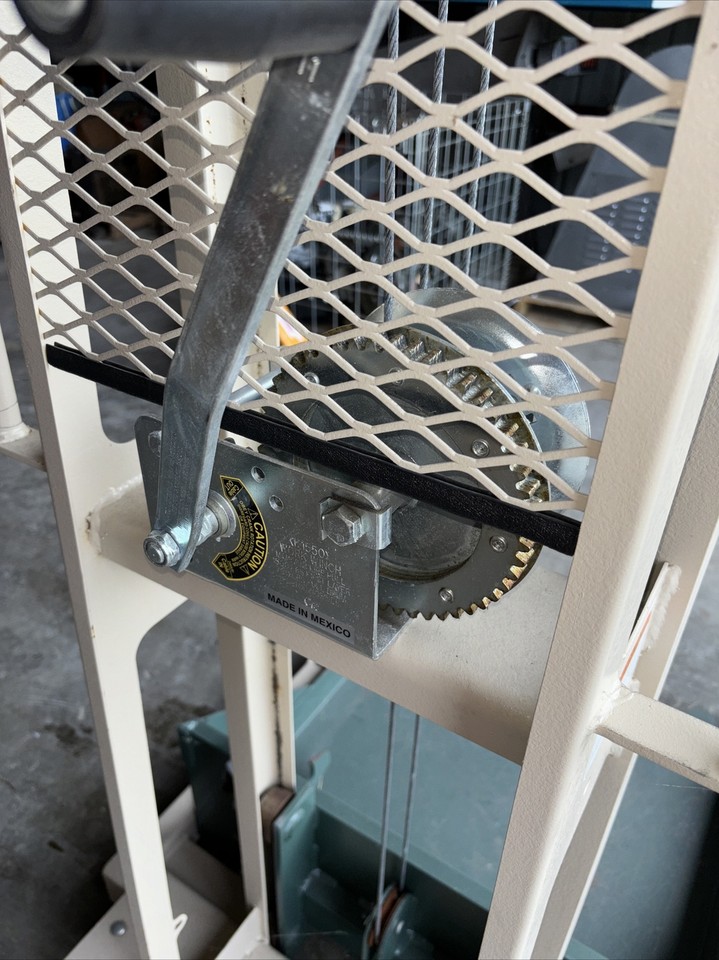 BEECH SQUARE D Breaker Lift Truck SQD-3266L | eBay