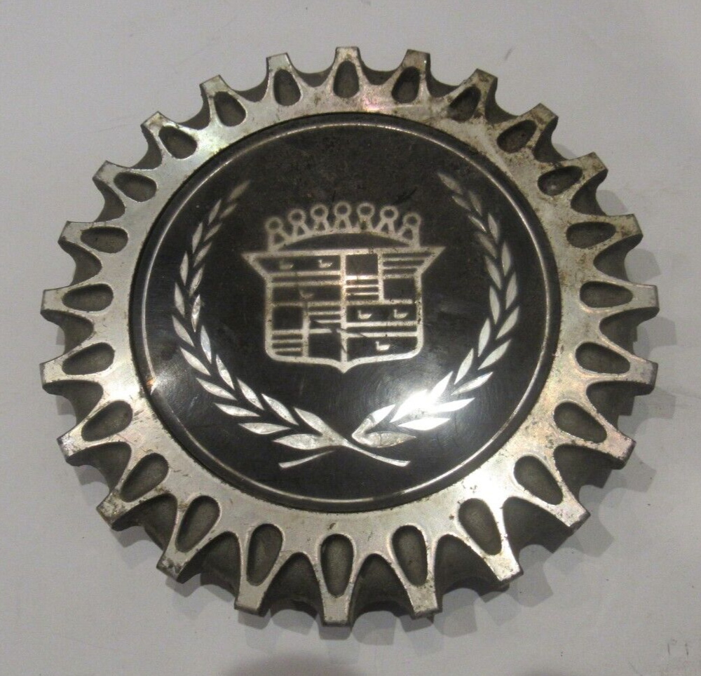 Vintage Cadillac Hub Cap Emblem Badge Metal Chrome Vintage Classic Car ...