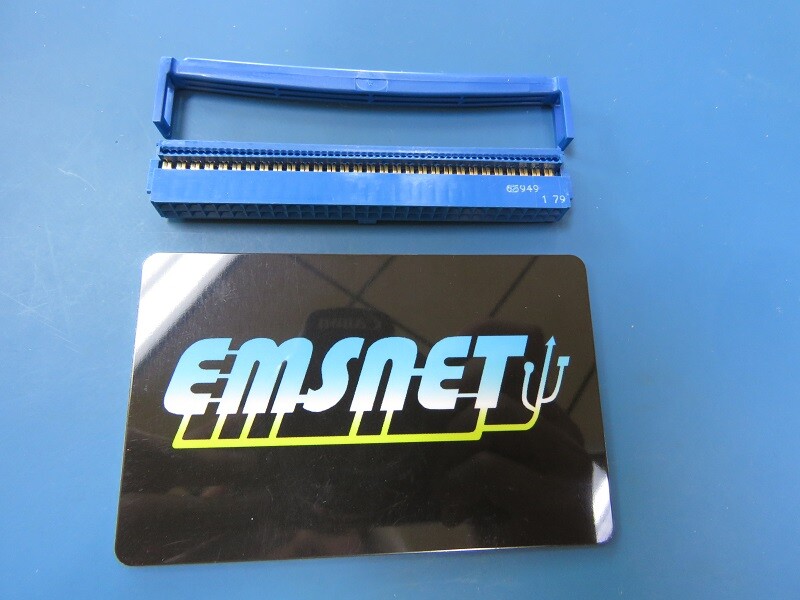 BERG ELECTRONICS / DUPONT CONNECTOR SYSTEMS 66900-250 Qty of 10 per Lot ...