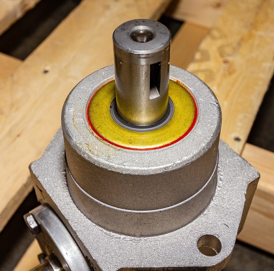 19330 - 90°-1:1, CW Input/CCW Ouput Gearbox(Peerless Gear OEM Gearbox H ...