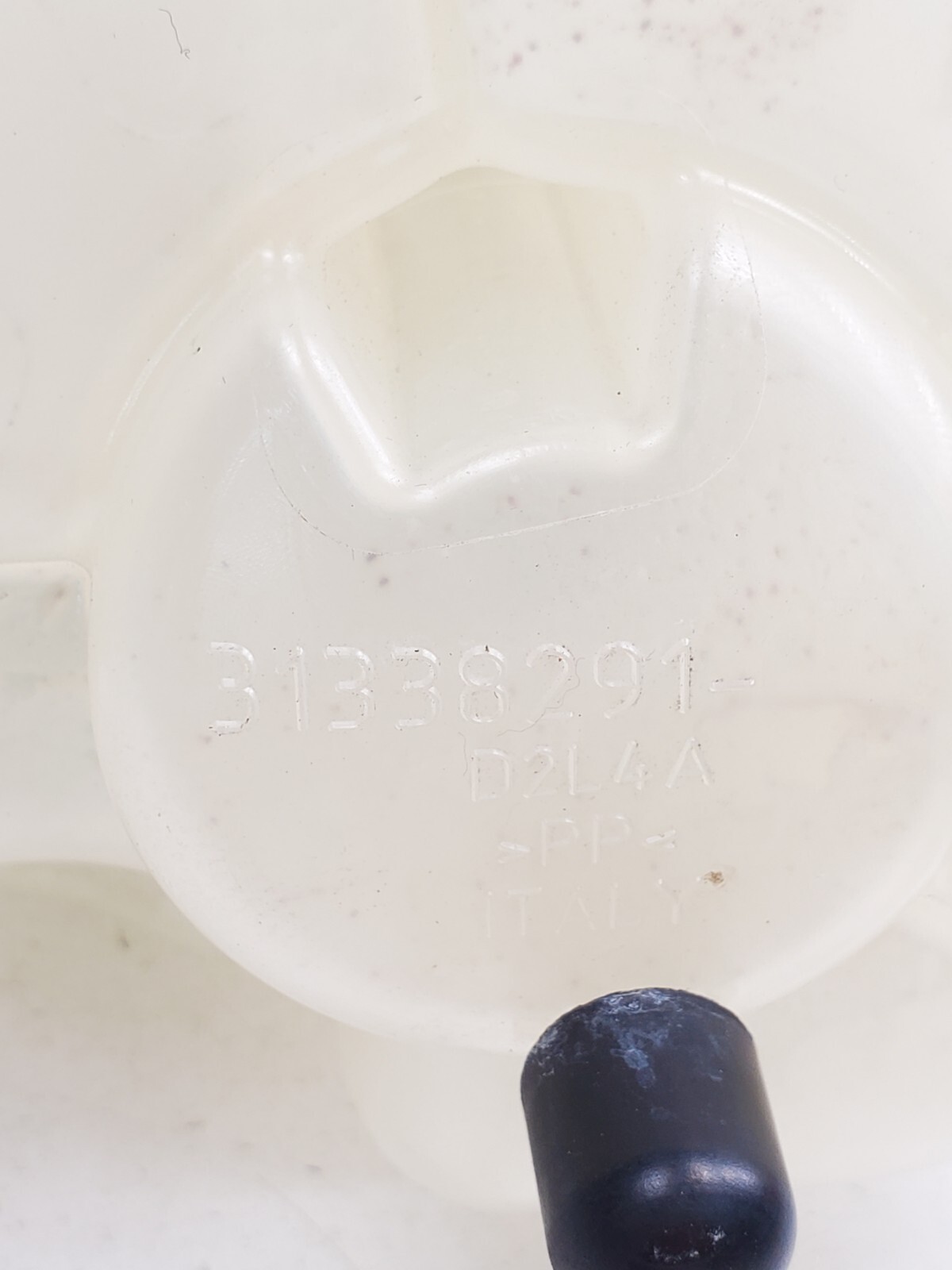 2016-2022 VOLVO XC90 2.0L ENGINE COOLANT RESERVOIR OVERFLOW TANK ...