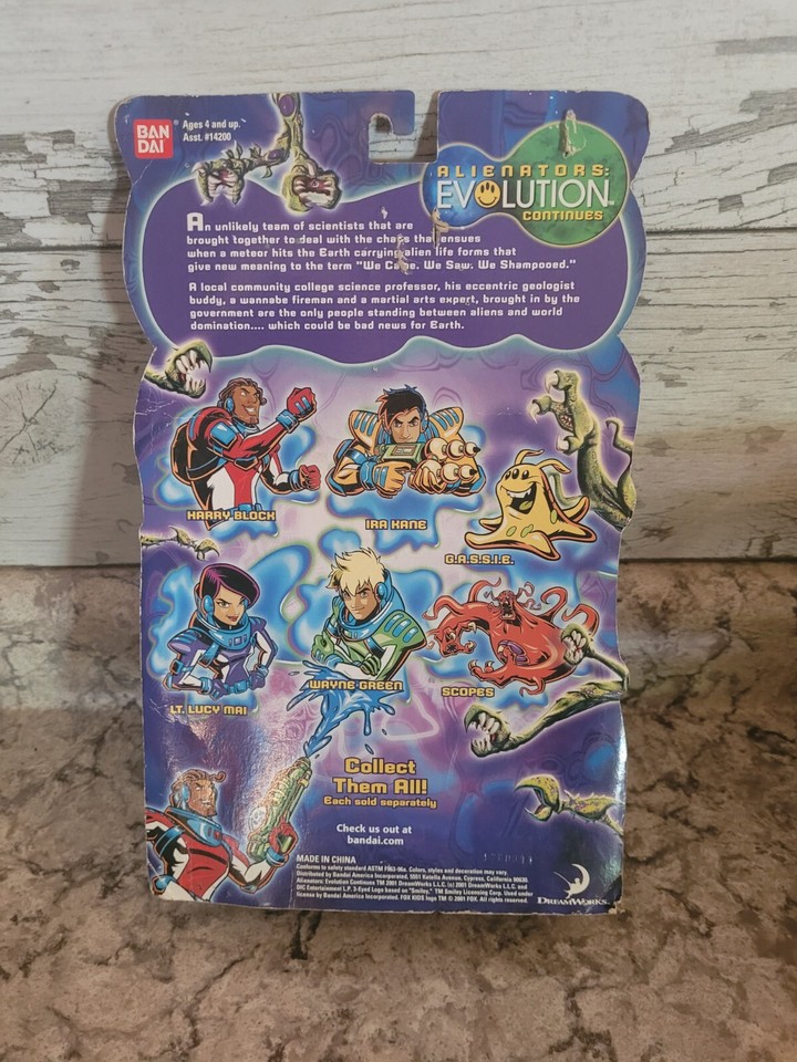 Alienators: Evolution continues Harry Block with Squirt Gun - Damaged ...