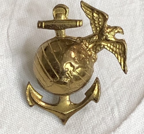 WW2 US Marine Corps Enlisted Dress Collar EGA Single Gold Screwback ...