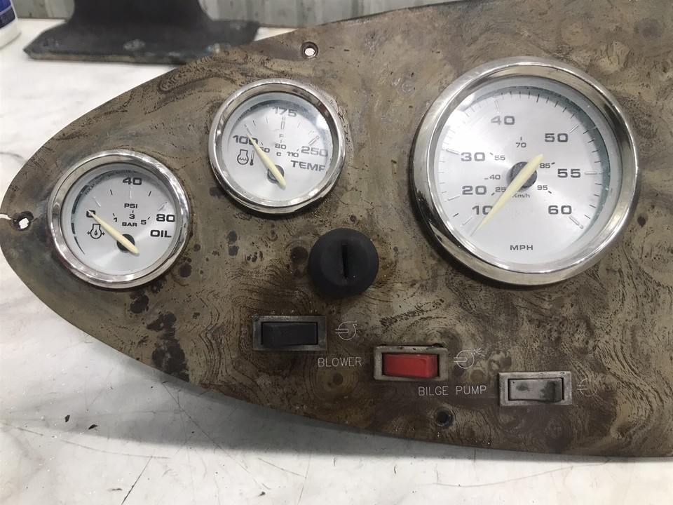 03 Bayliner 194 SF Boat gauges speedometer tachometer dash panel board ...