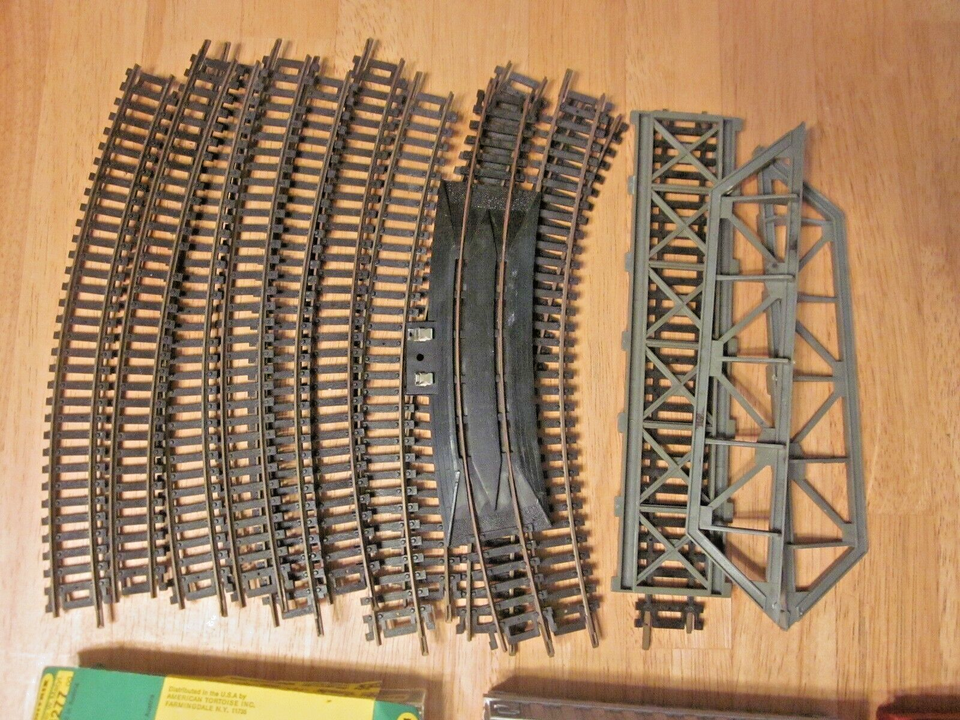 Lot of model train parts engine N scale AMTRAK tyco tracks trains track ...