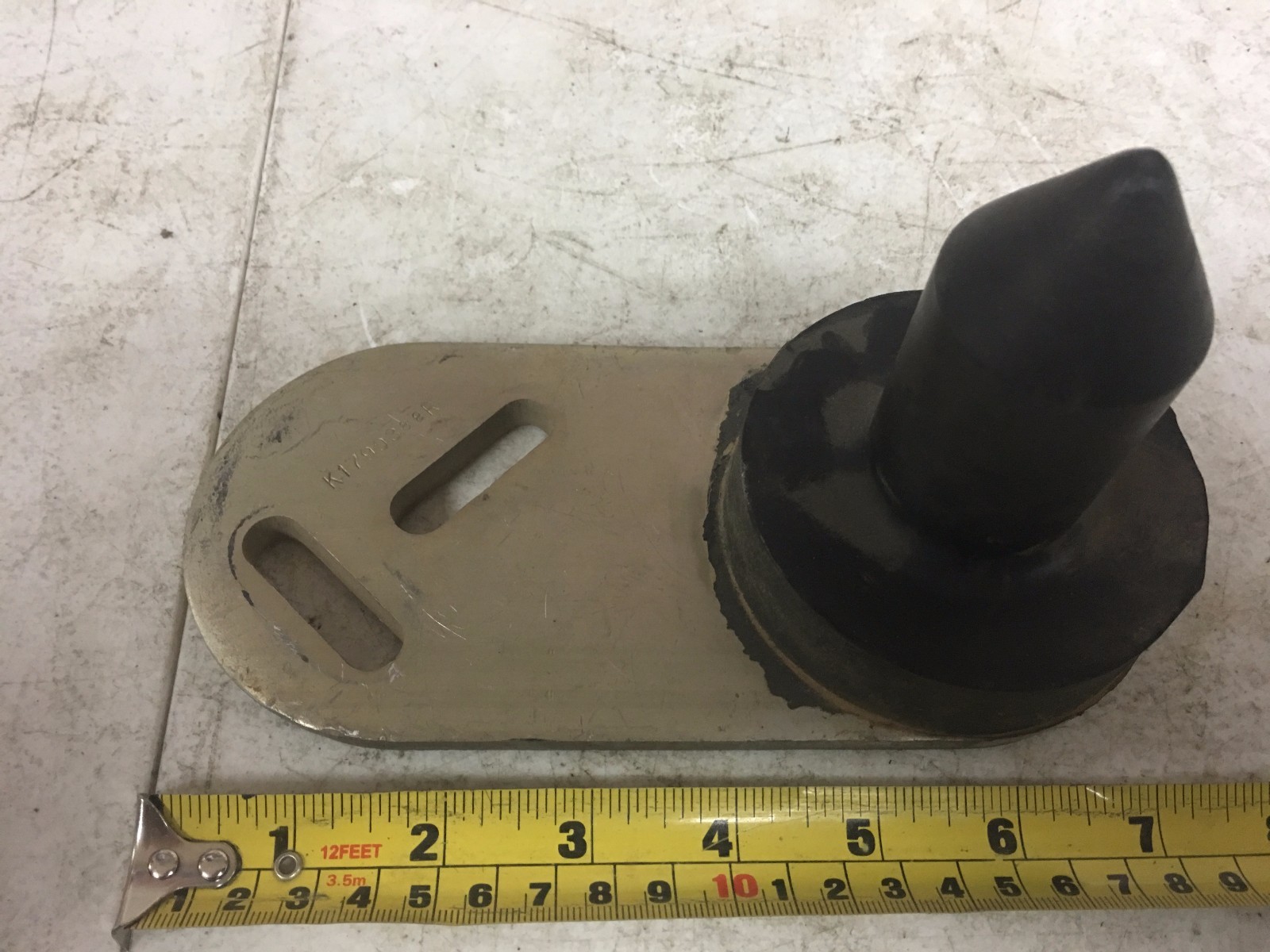 KW Hood Locator Pin & Bracket Kenworth # K179-C-388R Ref# K179388R ...