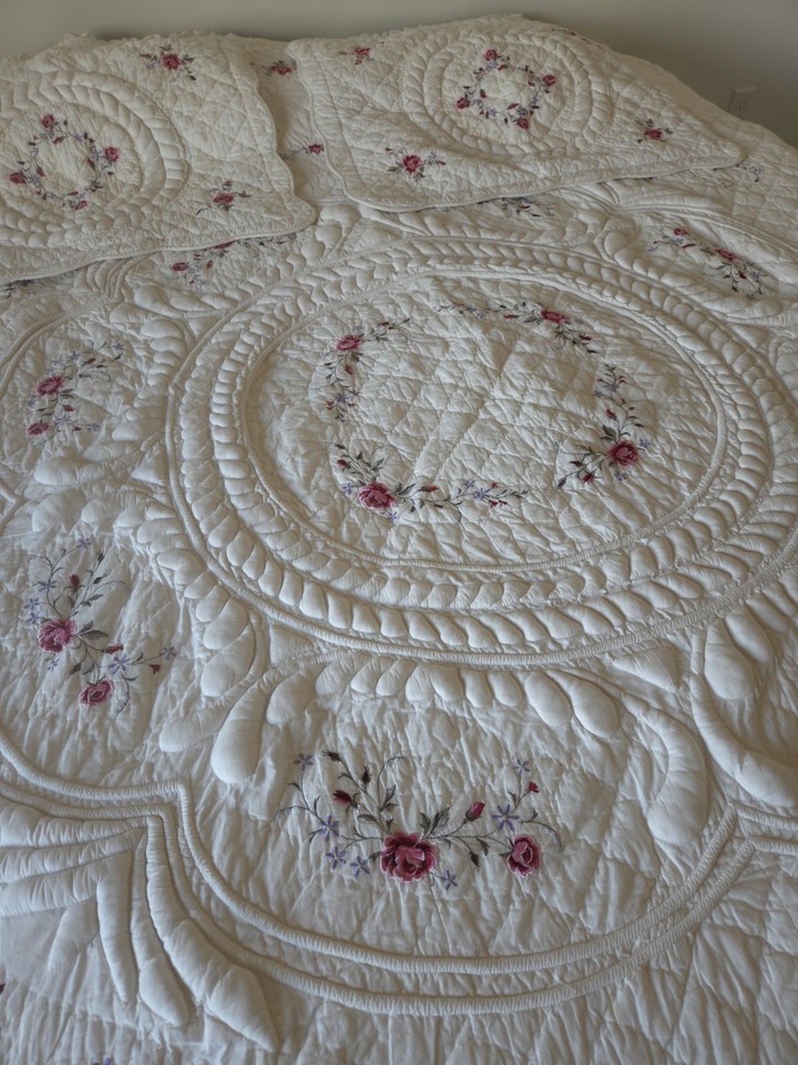 Cal KING Heavy VINTAGE All Cotton Embroidered And Embossed Quilt + 2 ...