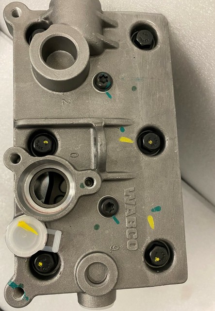 Wabco/volvo 85013935 Remanufactured Air Compressor- No Core Required ...