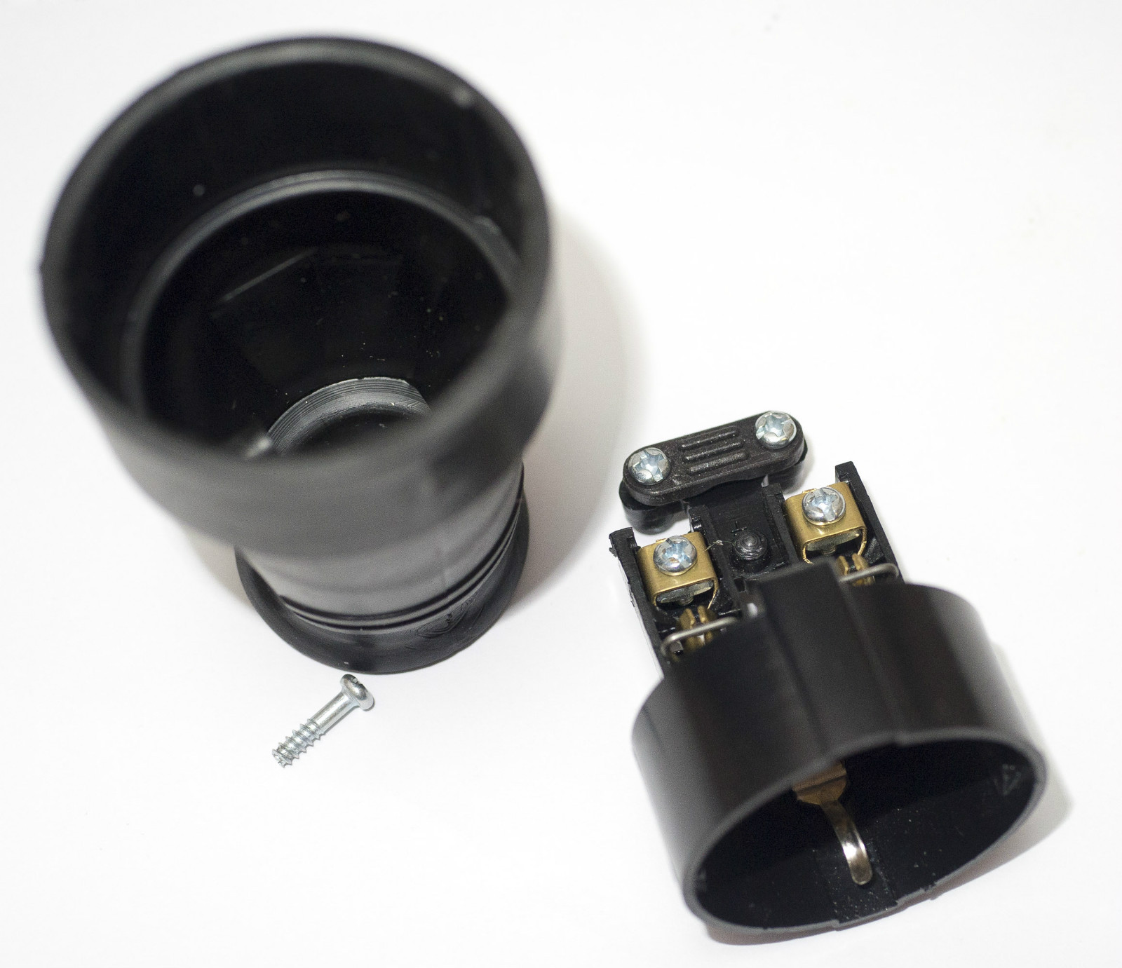 2pieces x SCHUKO EUROPEAN SOCKET black rubber WIREABLE 240VAC 16AMP ...