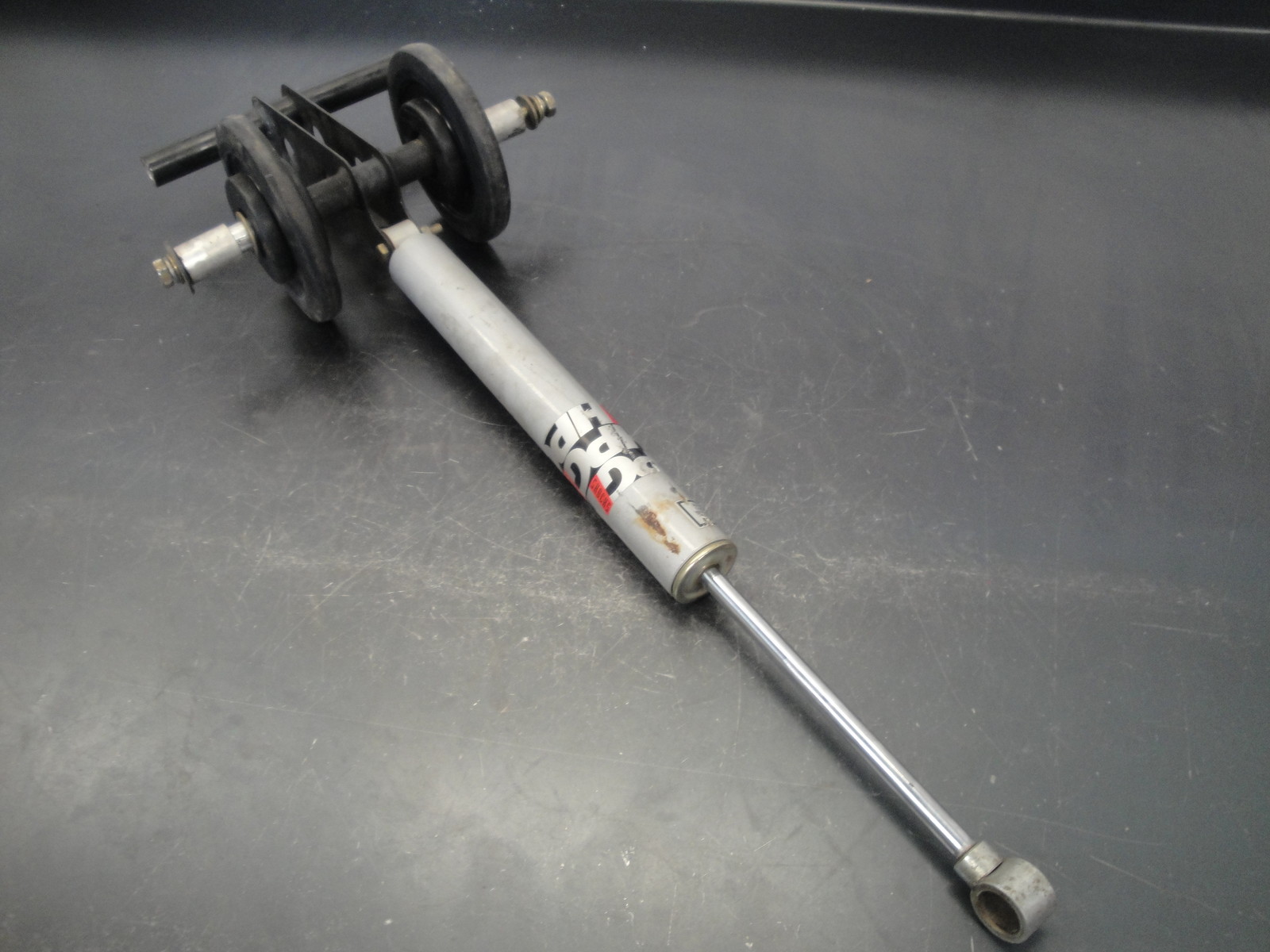 SKIDOO SKI-DOO SNOWMOBILE SLED SUSPENSION SKI DOO SHOCK GAS SHOCKS ...