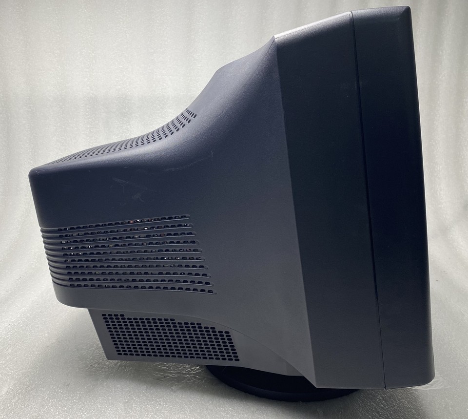Vintage Dell M782 17" Color CRT Monitor For Retro Gaming w/VGA Cable ...
