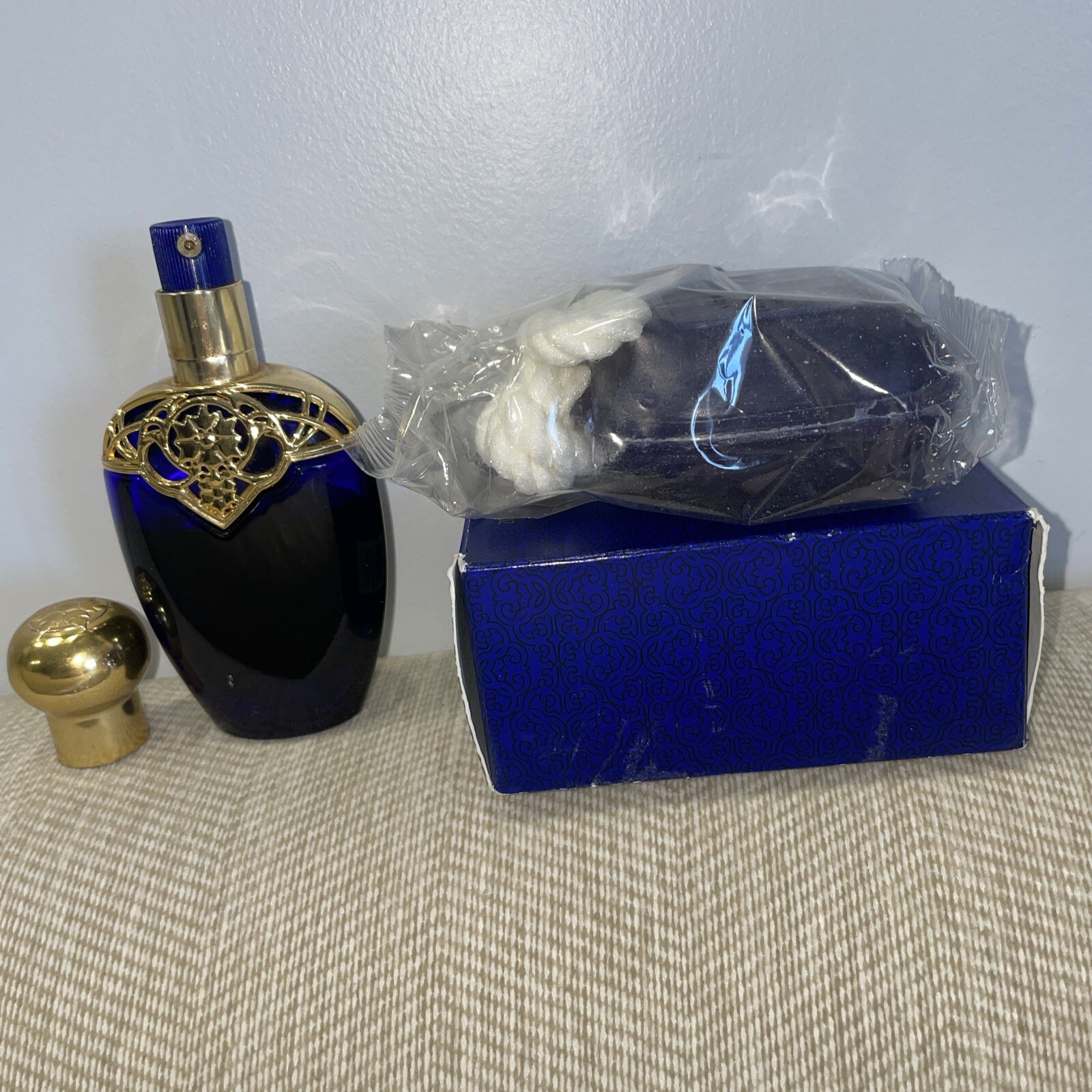 SET (2) AVON MESMERIZE SOAP-ON-A-ROPE & COLOGNE SPRAY 1.6oz - READ ...