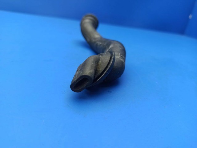 Mercedes-Benz E W212 2010 Water drain line hose A2048300696 PUM26938 ...