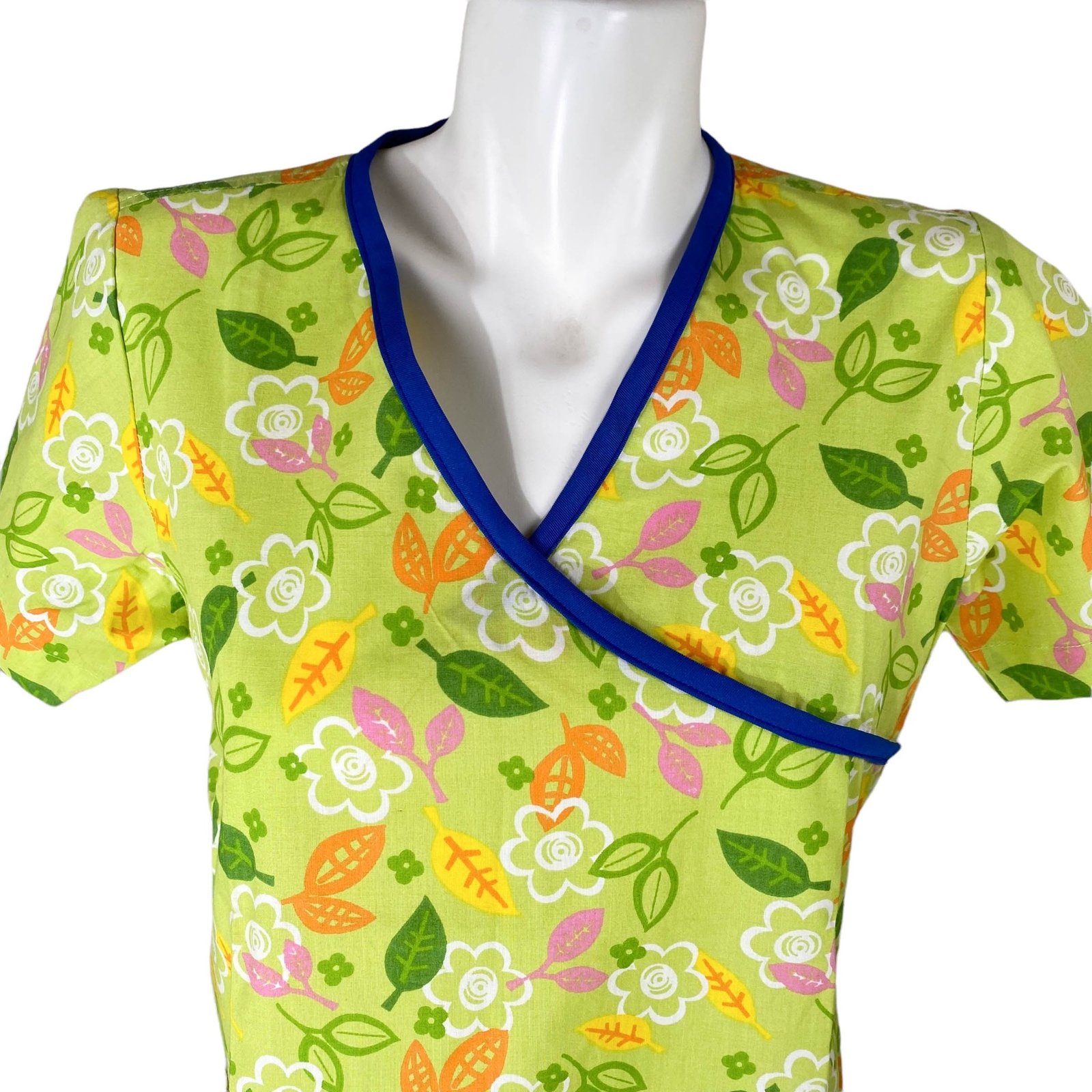 Spring Green Floral Leaves Flower Outlines Homemade? … - Gem