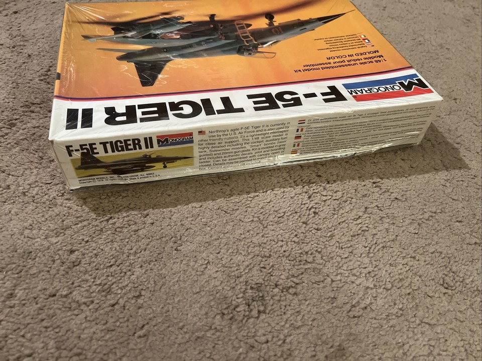 1/48 Monogram F-5E Tiger II - 1 USAF & 1 USN Aggressor markings !! USA ...