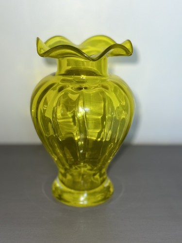 Fenton Yellow Ruffle Glass Vase | eBay