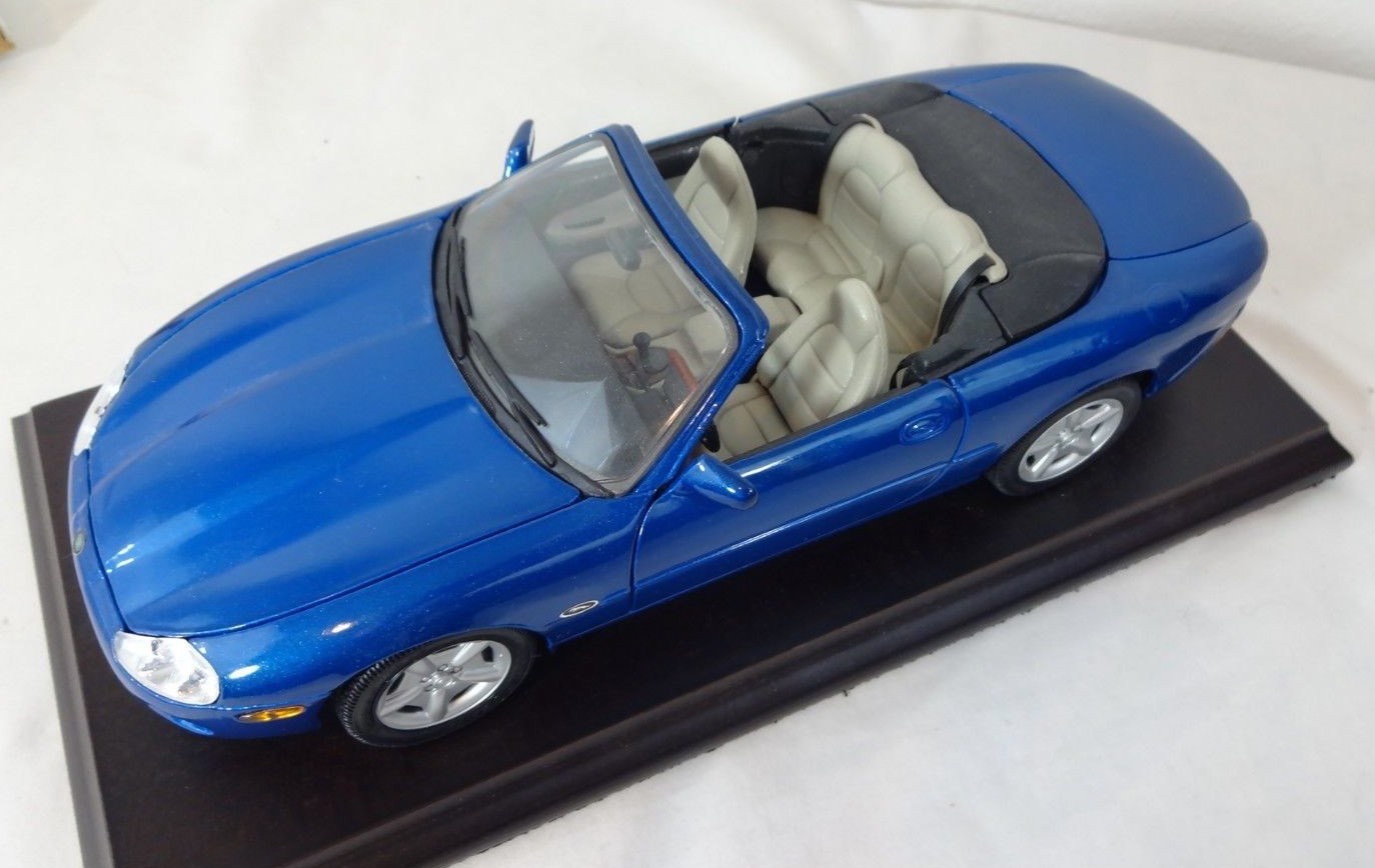 TAG Precision Models ~ JAGUAR XK8 CONVERTIBLE ~ 1:18-Scale w/COA, Box ...