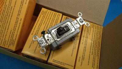 HUBBELL HBL1201 SWITCH BROWN SERIES 1200 - LOT OF 8 PCS | eBay