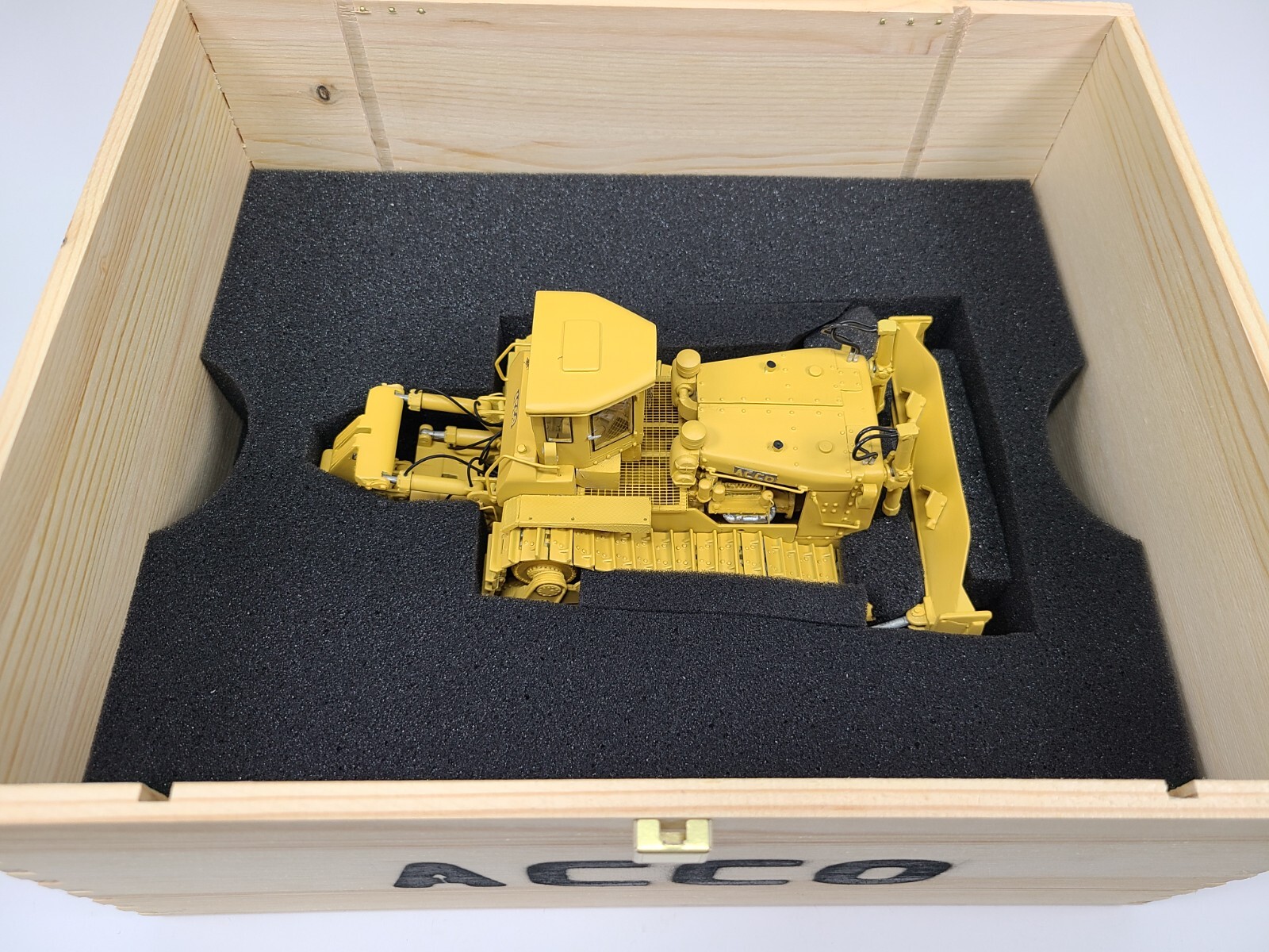 Acco Super Dozer with Ripper - Trilex 1:50 Scale Model Rare - Only 50 ...