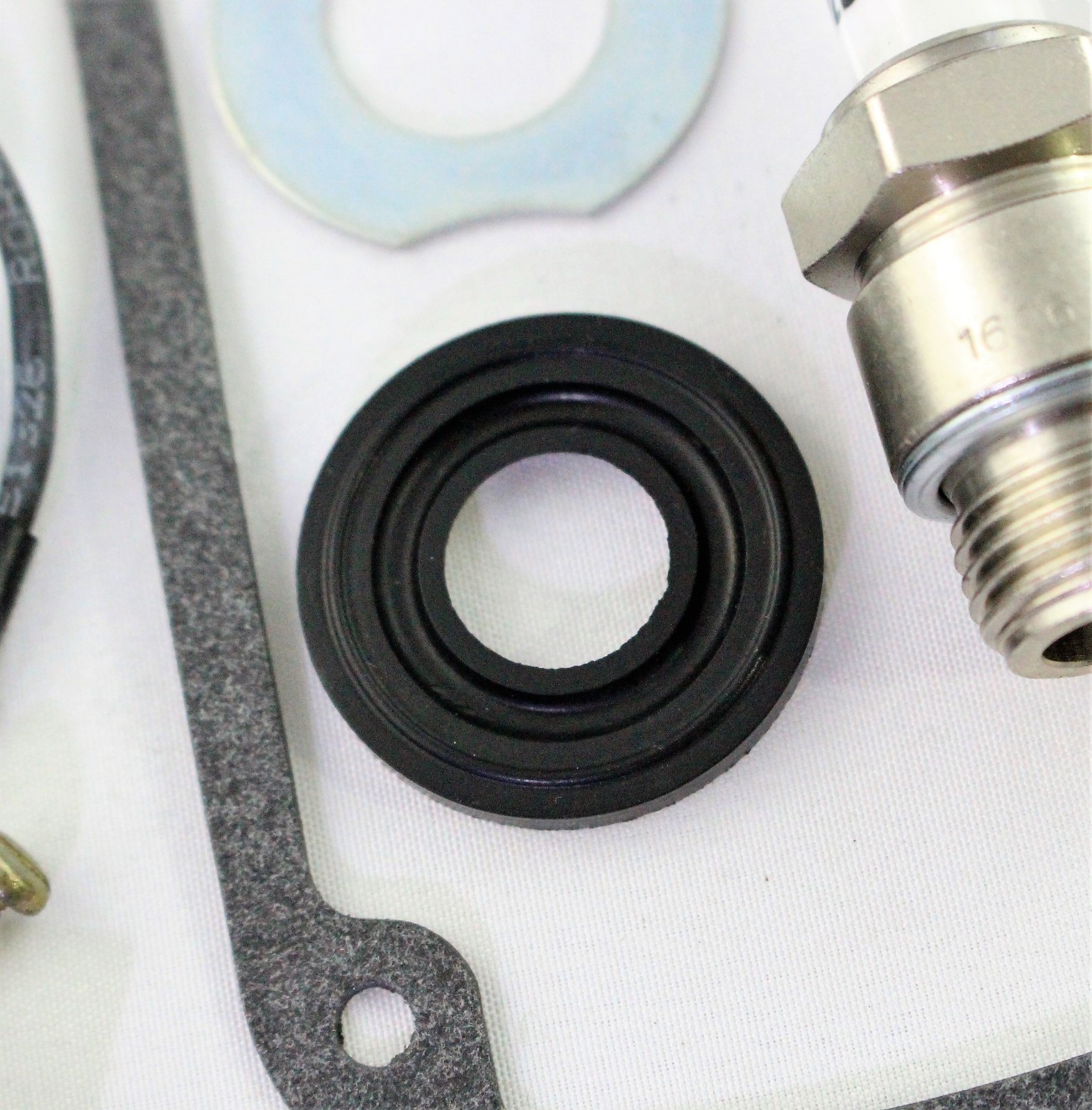 Magneto Points Condenser Cap fit Wisconsin AA AB ABN ABS J1B7 Y35 Y35S1 ...