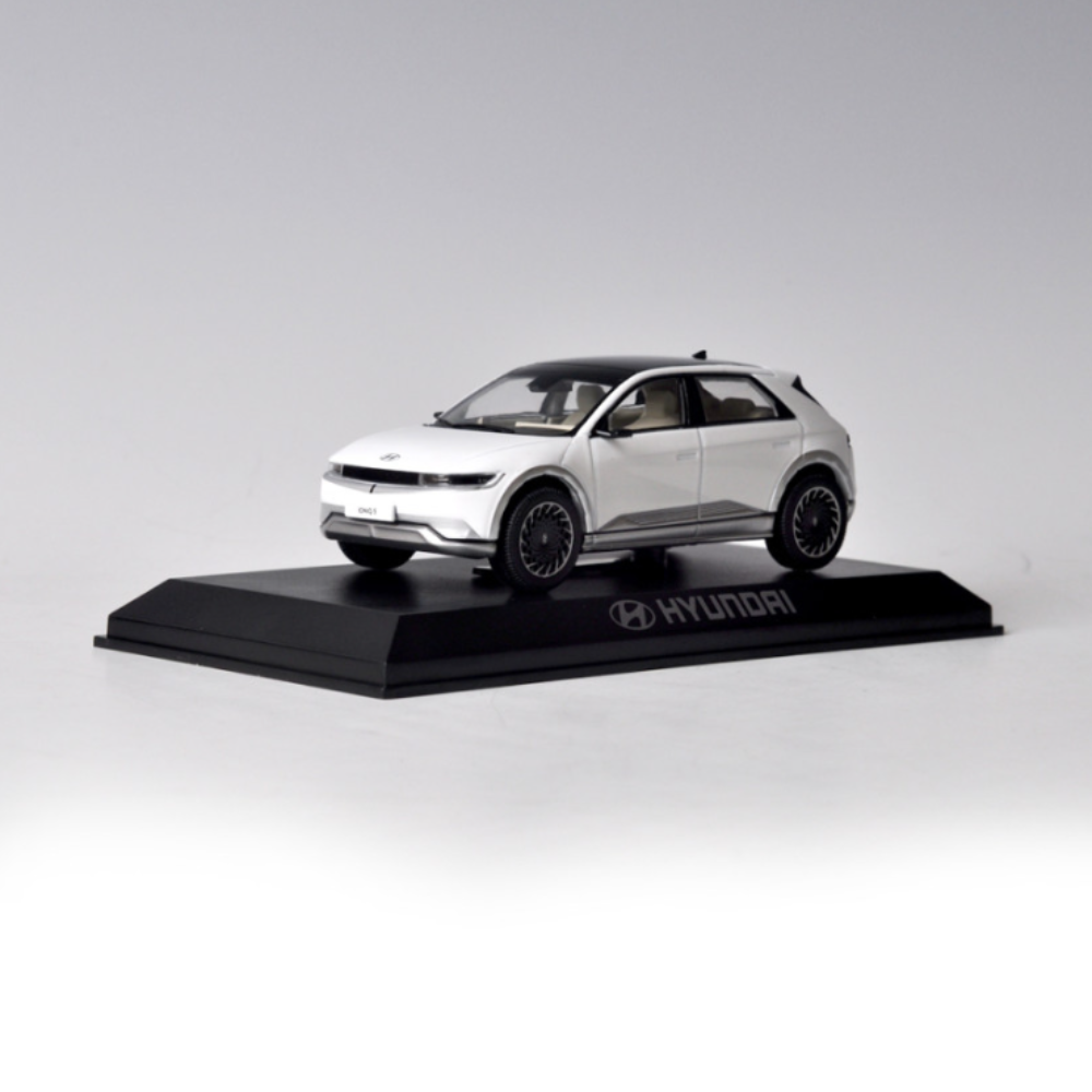 Hyundai Ioniq 5 Motor Mini Car Diecast 1:43 Scale Miniature Display Toy ...