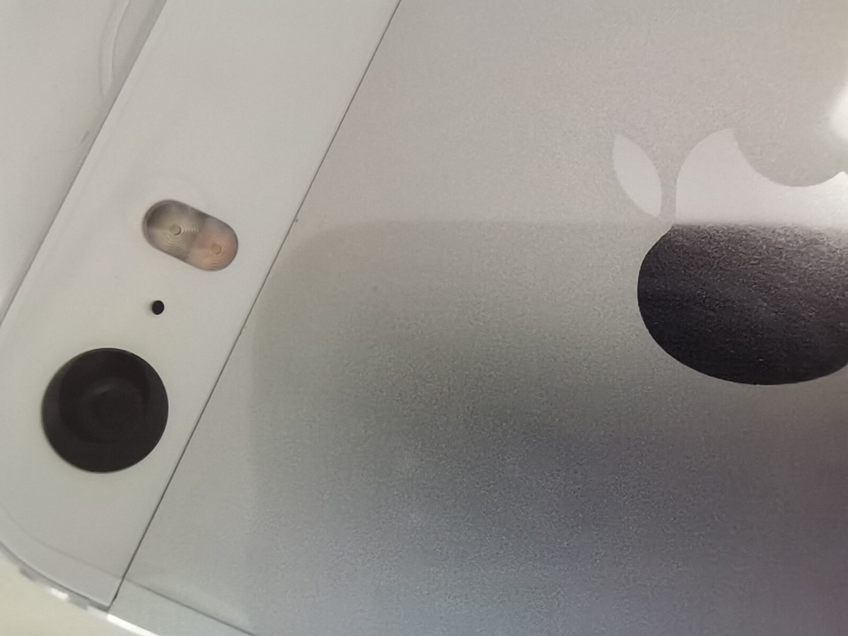 Iphone 5s Silver Box Back