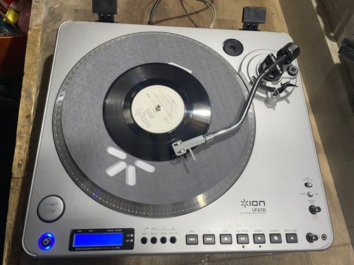 ION Audio LP2CD Digital Conversion Turntable with Built-in CD Recorder ...