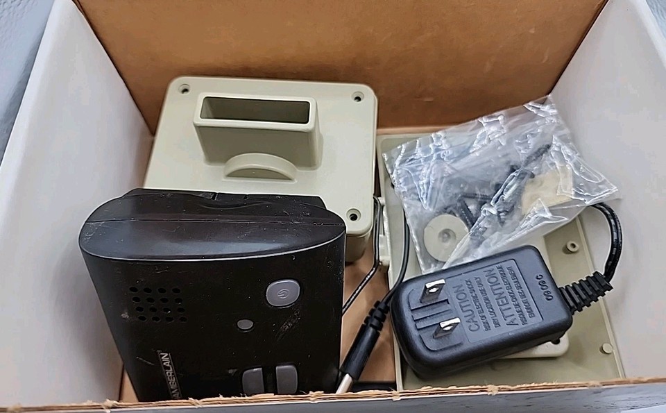 Chamberlain CWA2000 Wireless Motion Alert System (TESTED) Unit 1/2 mile ...