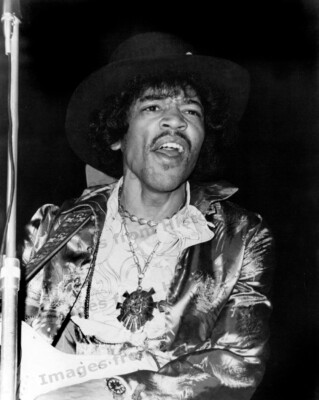 8x10 Print Jimi Hendrix on Stage Performing #JHDF | eBay