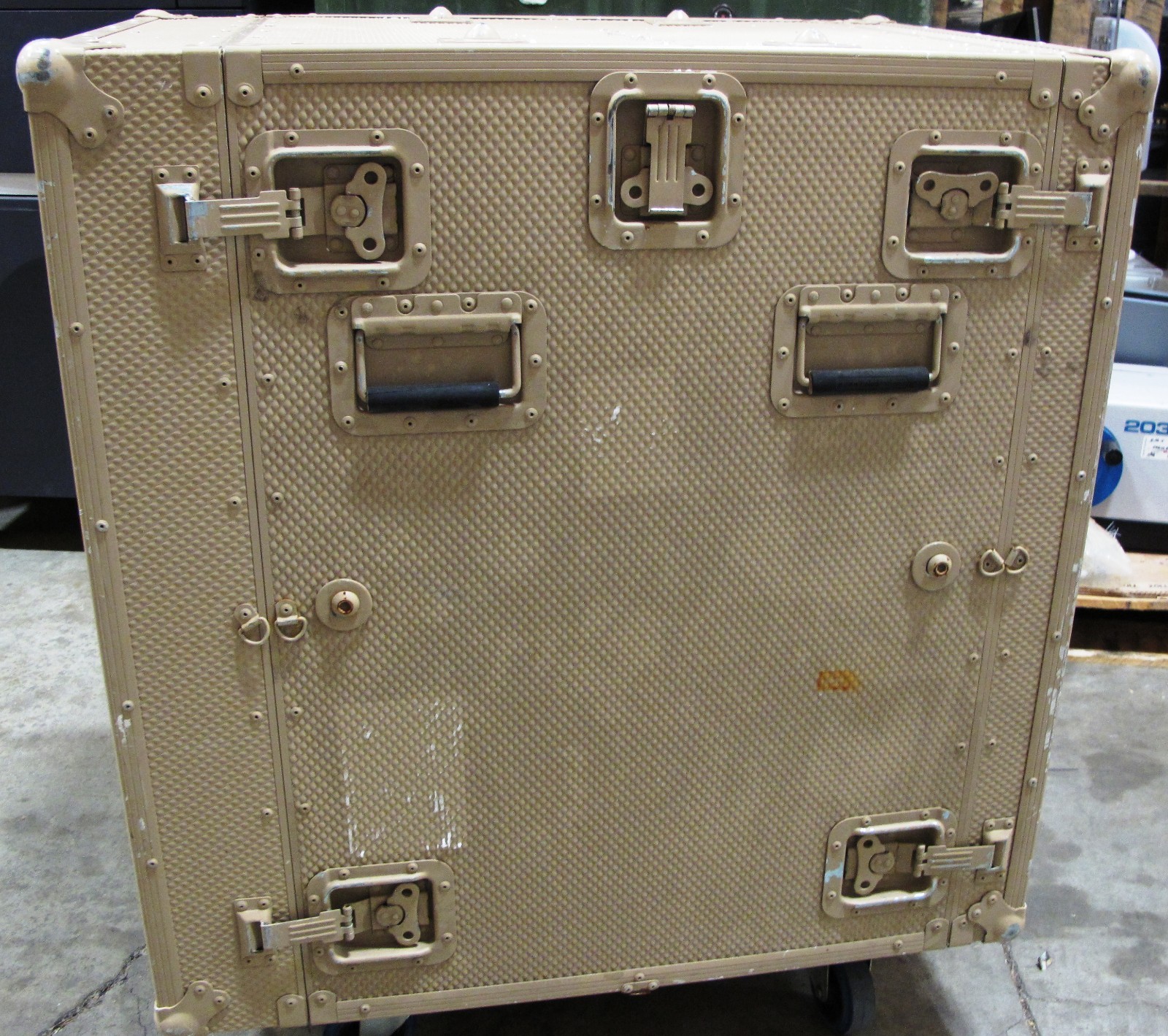 Spec Ops Metal Military Crate with Rack mount on Caster Wheels. Desert ...