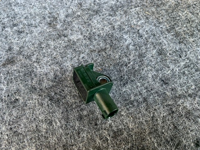 W204 Mercedes-Benz 2012 C250 Airbag Impact Crash Sensor OEM for sale ...