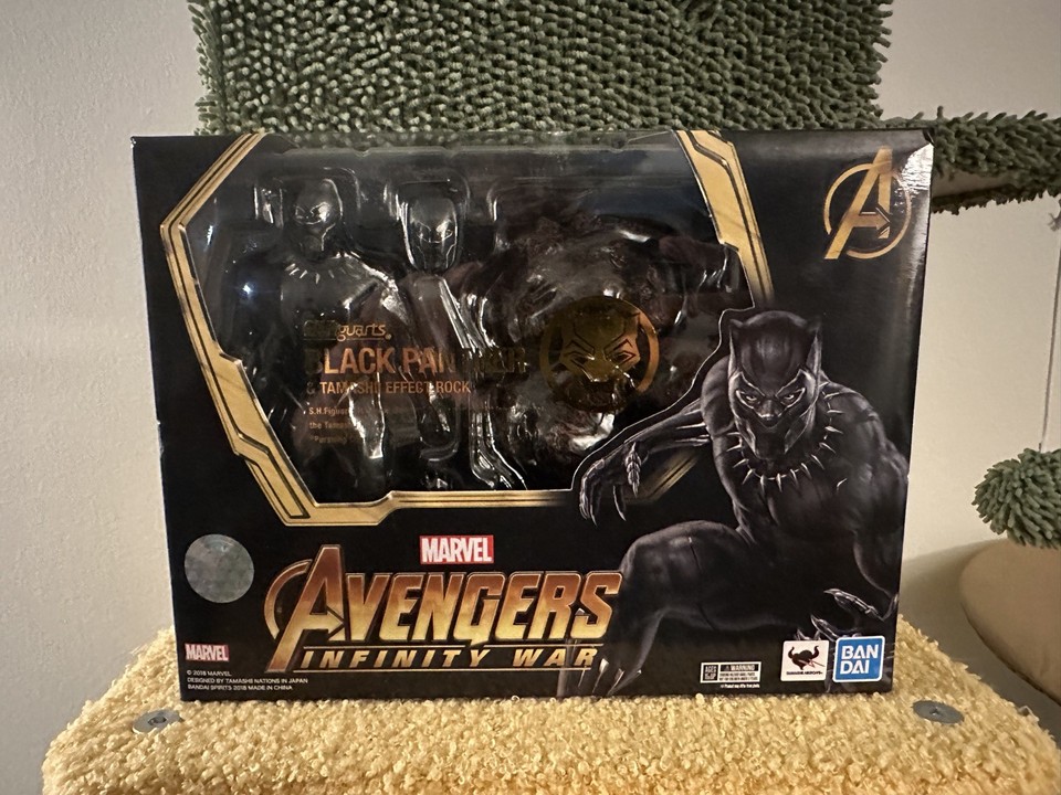S.H.Figuarts Black Panther Avengers Infinity War & Effect Rock Figure ...