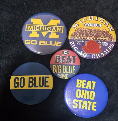 VINTAGE 1983 Big 10 MICHIGAN UNIVERSITY BEAT OHIO STATE FOOTBALL BUTTON ...