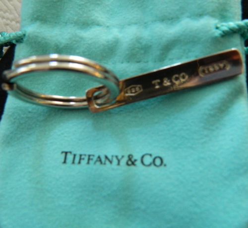 Tiffany & Co T & Co Key Ring in Sterling Silver 925 Key chain Unisex ...