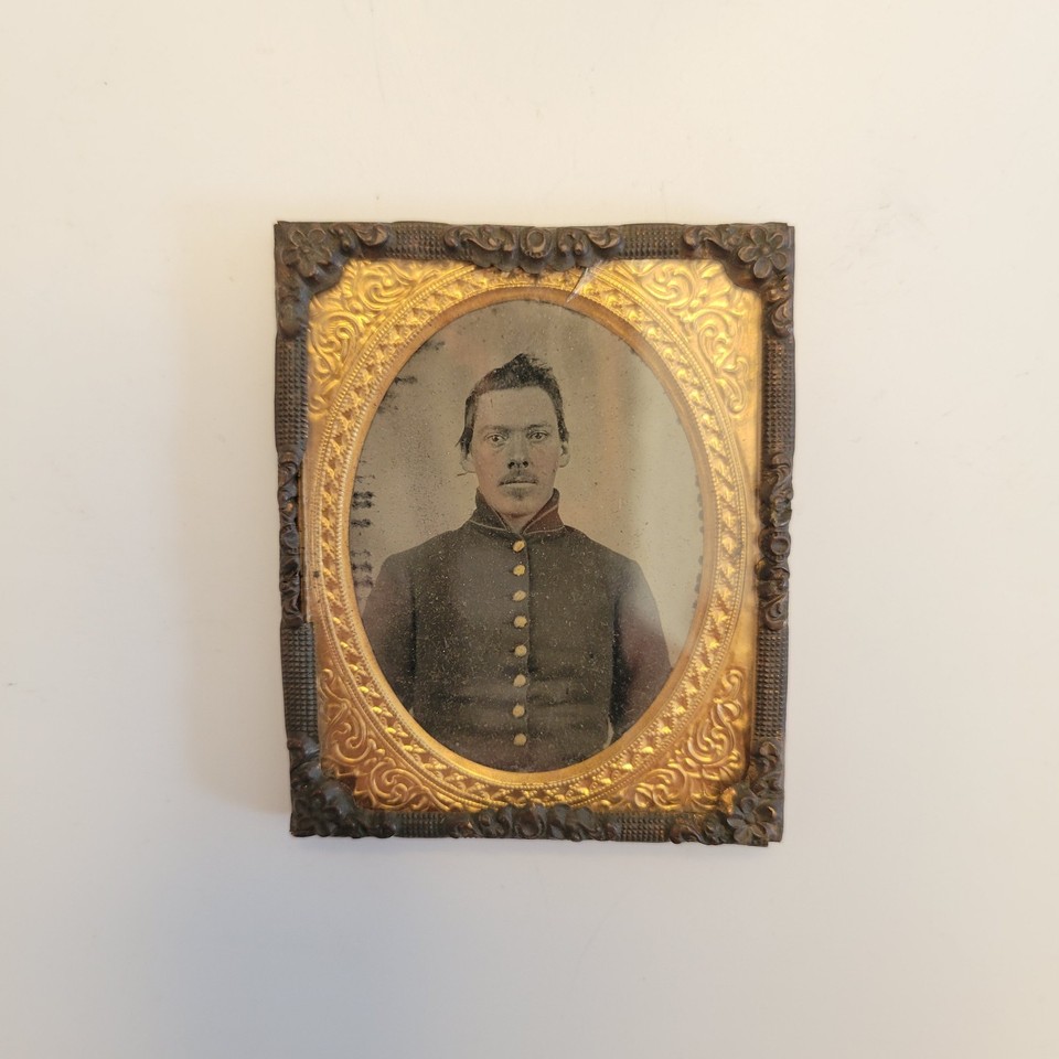 Antique Original Civil War Tintype Of A Union Soldier Photo Frame VERY ...