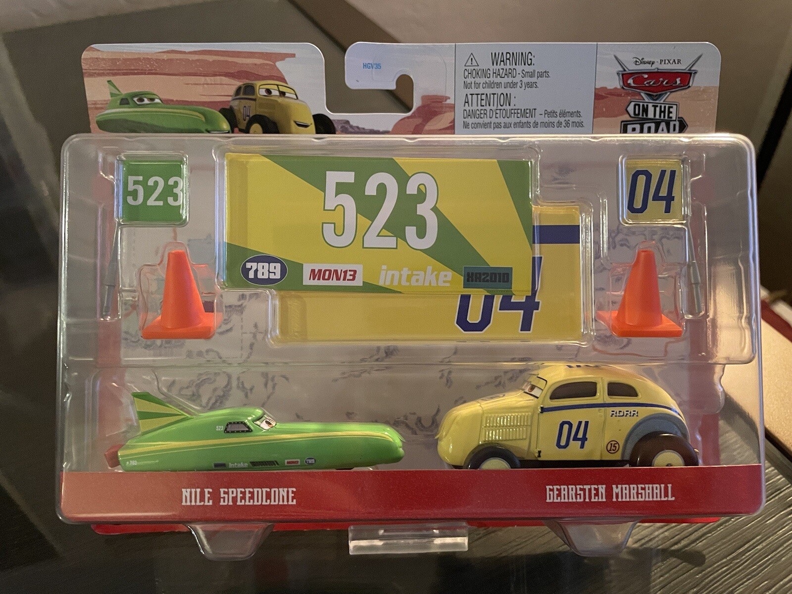 Disney Pixar Cars - NILE SPEEDCONE & GEARSTEN MARSHALL - ON THE ROAD ...