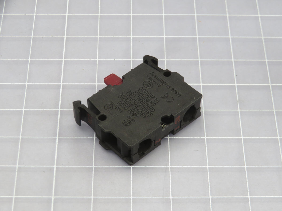 LOT OF 4 EATON M22-K01 CONTACT BLOCK T246091 786685899510 | eBay