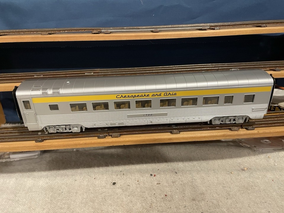 30-67310 MTH O-Gauge C&O Streamlined Coach Car LNIB | eBay