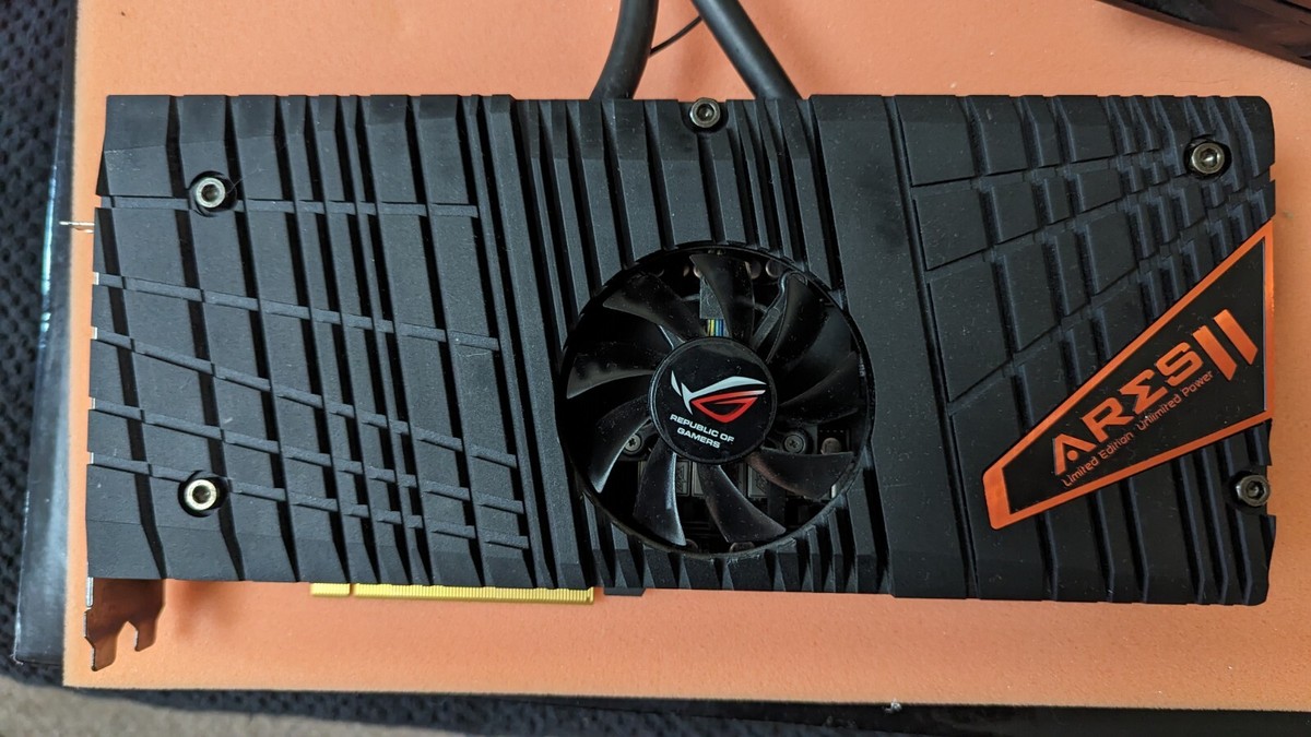 Asus Rog Ares Ati Asus Ares II Limited Edition Dual GPU Crossfire