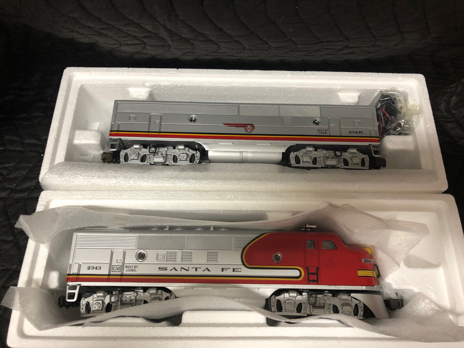 O Gauge Lionel 2343 Santa Fe F-3 A/B Diesel Locomotive 6-18128/6-18129 ...