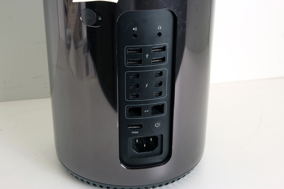 Apple Mac Pro 2013 | 6-core 3.5GHz | D500 GPU - 8GB RAM | 500GB SSD | eBay