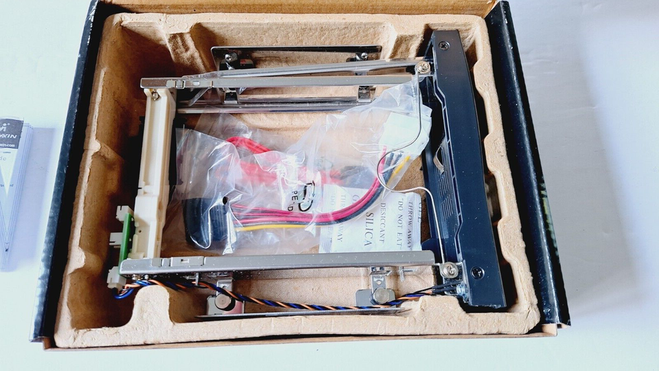 Kingwin KF-1000-BK 3.5" Internal SATA Tray-less Hot Swap Rack Black ...