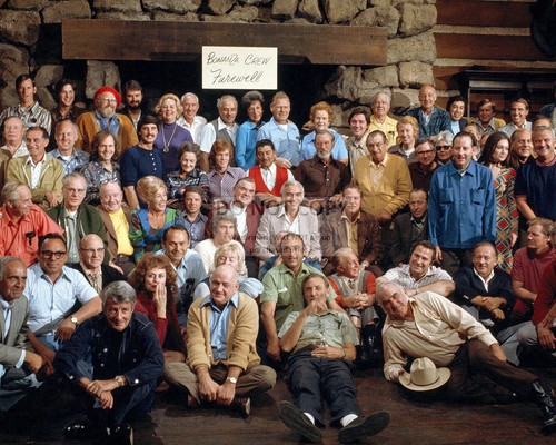 "BONANZA" CAST AND CREW FROM FINAL SEASON IN 1973 - 8X10 PUBLICITY ...