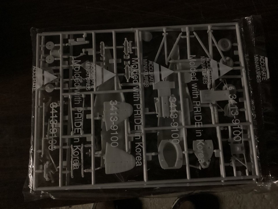 Grumman F3F-2 Plane 1:48 ACCURATE MINIATURES Model Kit NEW MIB FREE ...